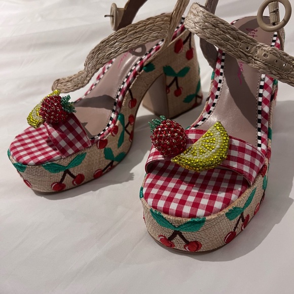 Betsey Johnson | Shoes | Betsey Johnson Cheyne Platform Sandal In ...